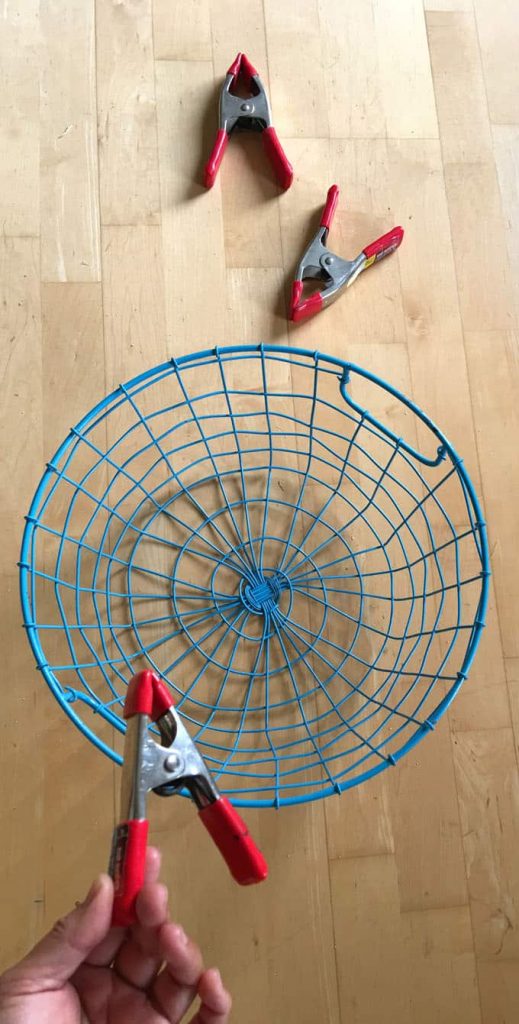 Cool way to make an organic wreath – Recycled Crafts