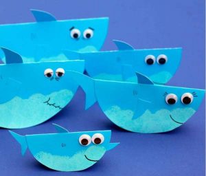 How to make rockin’ sharks – Recycled Crafts