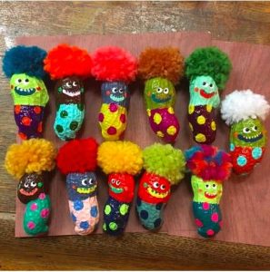 Pom pom plus peanut make me smile and will do the same for you ...